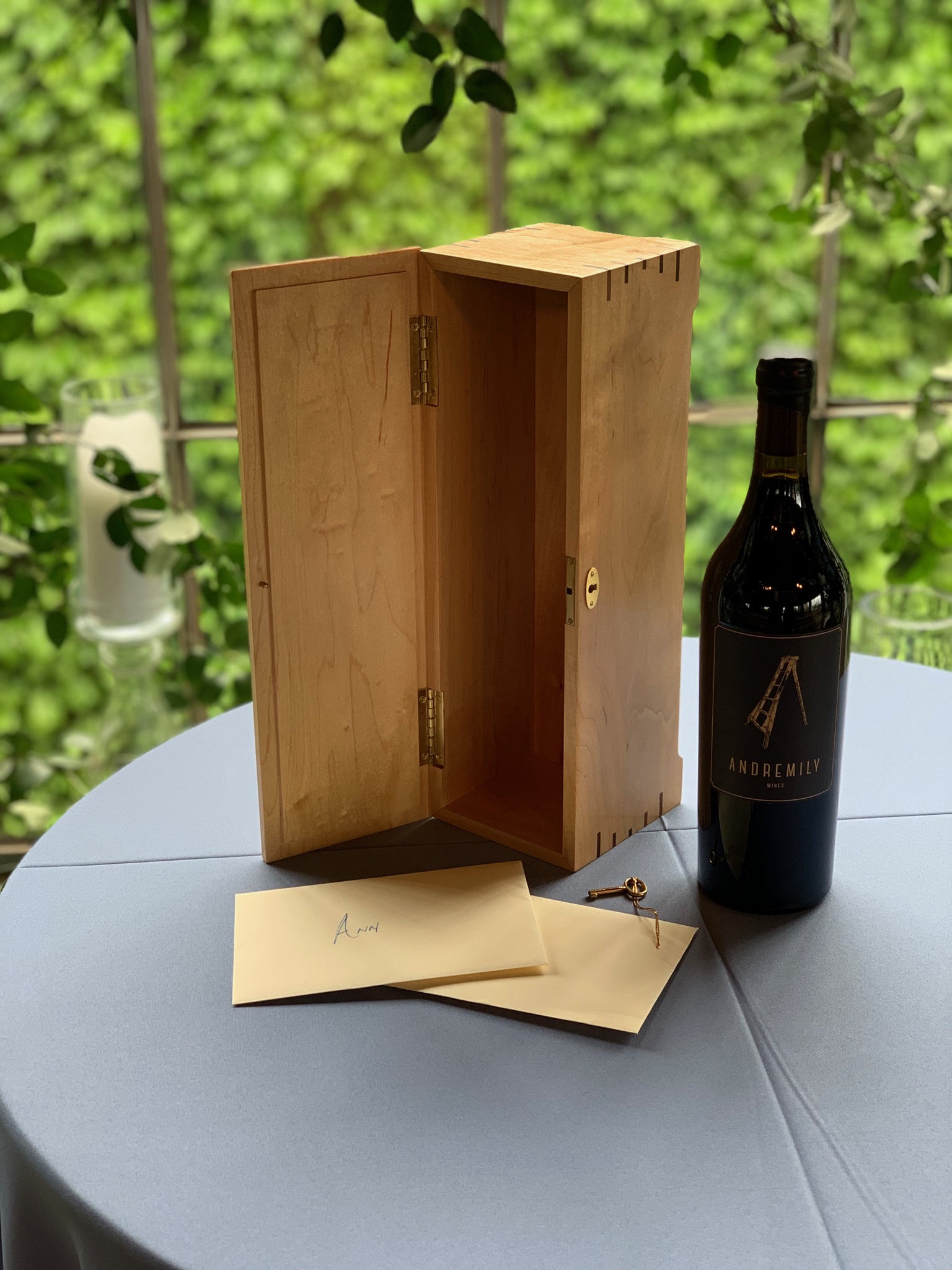 Keepsake Wine Box | Almost Famous Dave